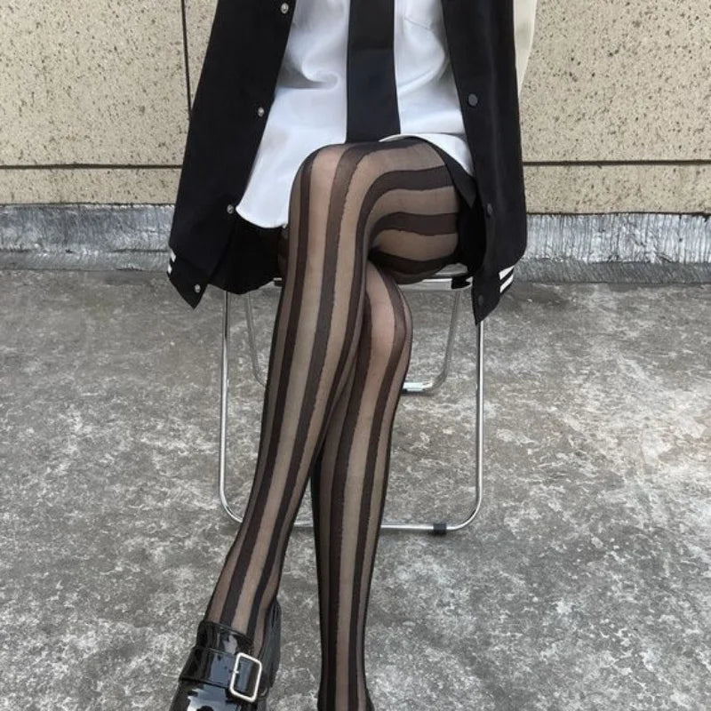 Diana___Collant_eleganti_a_righe_verticali_0.jpg?v=1756363403